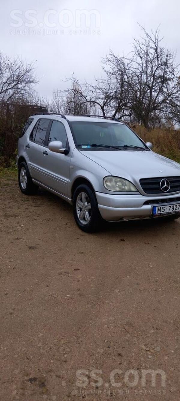 Mercedes-Benz ML 270 2001 in Rezekne, with an engine capacity of 2.70 L and mileage of 229 thousand km for 3500 €, photo 1 on AUTOMOTO.COM.LV