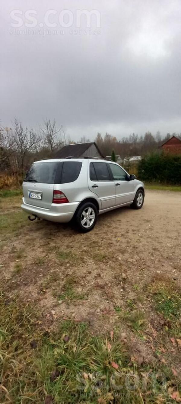 Mercedes-Benz ML 270 2001 in Rezekne, with an engine capacity of 2.70 L and mileage of 229 thousand km for 3500 €, photo 3 on AUTOMOTO.COM.LV