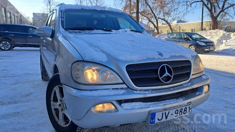 Mercedes-Benz ML 270 2001 Daugavpils, ar dzinēja tilpumu 2.70 L un nobraukumu 327 tūkst. km par 2550 €, foto 3 vietnē AUTOMOTO.COM.LV