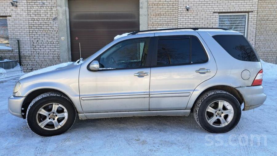 Mercedes-Benz ML 270 2001 Daugavpils, ar dzinēja tilpumu 2.70 L un nobraukumu 327 tūkst. km par 2550 €, foto 8 vietnē AUTOMOTO.COM.LV
