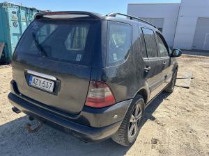 Mercedes-Benz ML 270 2001 in Kaunas, with an engine capacity of 2.70 L and mileage of 300 thousand km for 630 €, photo 5 on AUTOMOTO.COM.LV