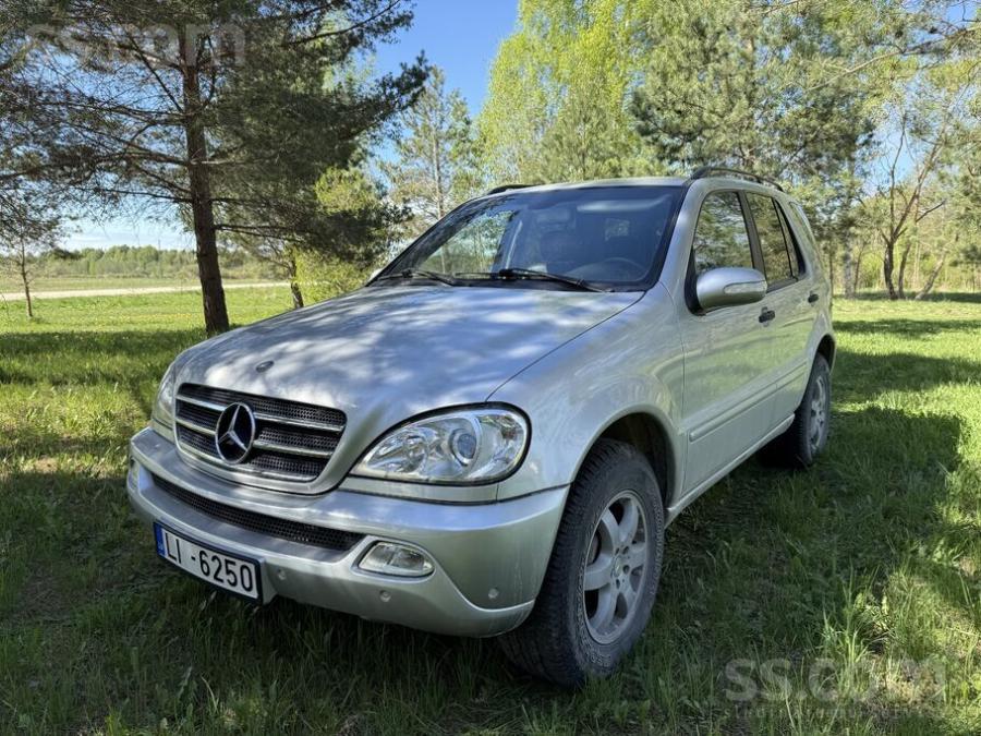 Mercedes-Benz ML 270 2002 Preiļi, ar dzinēja tilpumu 2.70 L un nobraukumu 130 tūkst. km par 3700 €, foto 1 vietnē AUTOMOTO.COM.LV