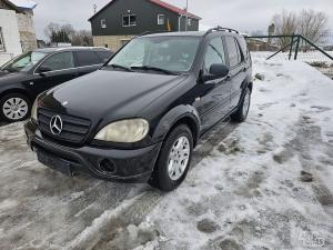 Mercedes-Benz ML 270 2003 Kauņa, ar dzinēja tilpumu 2.70 L un nobraukumu 300 tūkst. km par 2350 €, foto  vietnē AUTOMOTO.COM.LV