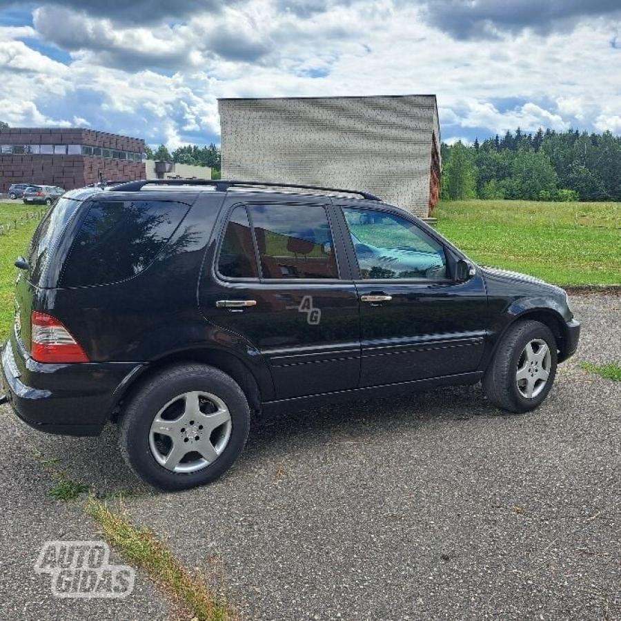 Mercedes-Benz ML 270 2003 Utena, ar dzinēja tilpumu 2.70 L un nobraukumu 300 tūkst. km par 3650 €, foto 8 vietnē AUTOMOTO.COM.LV