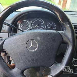 Mercedes-Benz ML 270 2003 Utena, ar dzinēja tilpumu 2.70 L un nobraukumu 300 tūkst. km par 3650 €, foto 14 vietnē AUTOMOTO.COM.LV