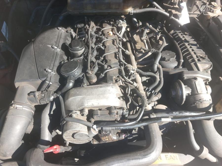 Mercedes-Benz ML 270 2003 in Marijampole, with an engine capacity of 2.70 L and mileage of 296 thousand km for 2300 €, photo 9 on AUTOMOTO.COM.LV