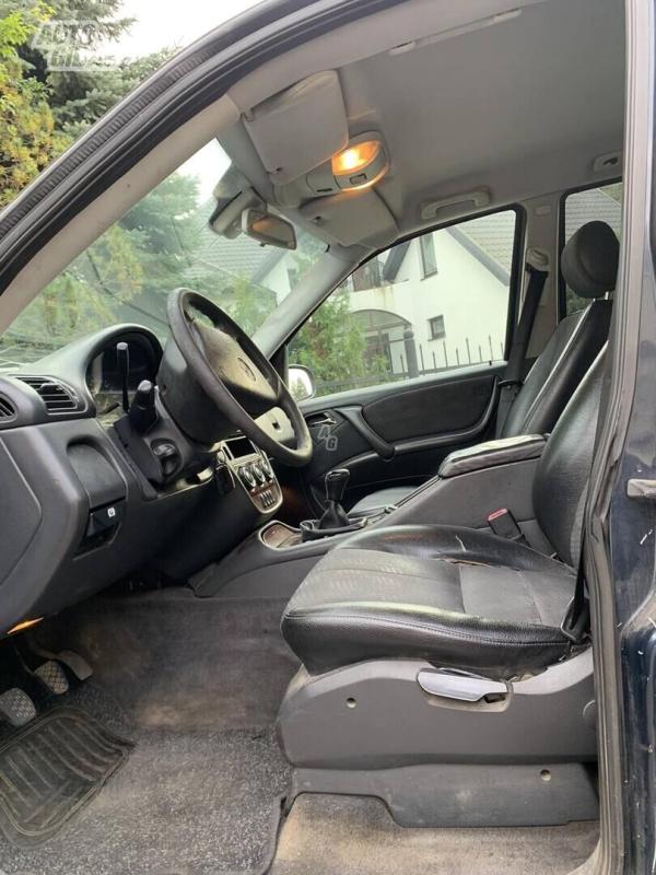 Mercedes-Benz ML 270 2003 in Vilnius, with an engine capacity of 2.70 L and mileage of 387 thousand km for 1900 €, photo 8 on AUTOMOTO.COM.LV