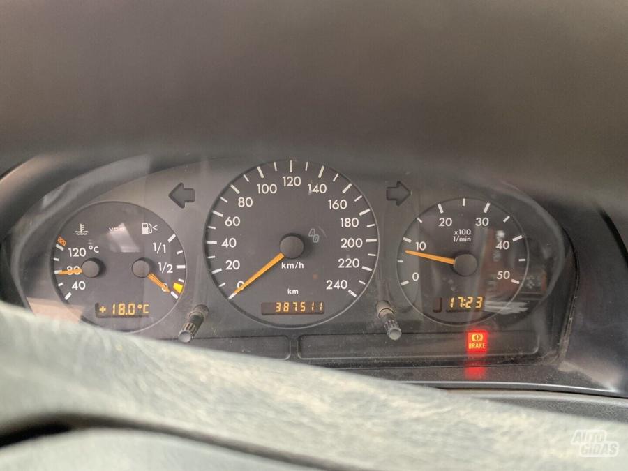 Mercedes-Benz ML 270 2003 in Vilnius, with an engine capacity of 2.70 L and mileage of 387 thousand km for 1900 €, photo 10 on AUTOMOTO.COM.LV