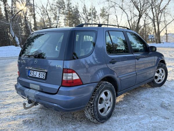 Mercedes-Benz ML 270 2004 Viļņa, ar dzinēja tilpumu 2.70 L un nobraukumu 320 tūkst. km par 2600 €, foto 5 vietnē AUTOMOTO.COM.LV