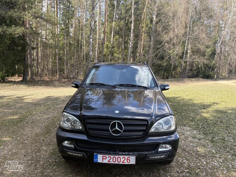 Mercedes-Benz ML 270 2004 in Varena, with an engine capacity of 2.70 L and mileage of 244 thousand km for 3100 €, photo 3 on AUTOMOTO.COM.LV