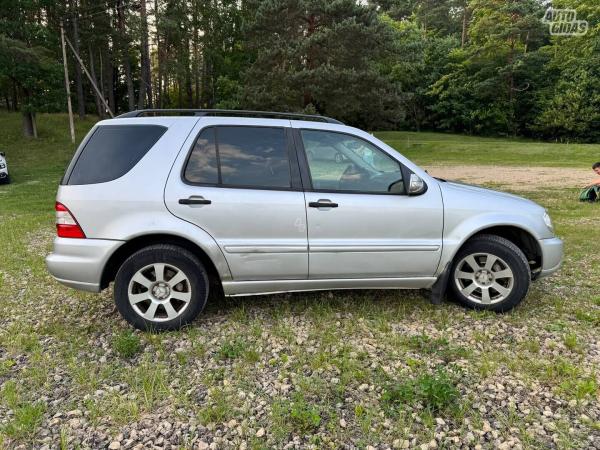 Mercedes-Benz ML 270 2004 in Vilnius, with an engine capacity of 2.70 L and mileage of 450 thousand km for 2300 €, photo 8 on AUTOMOTO.COM.LV
