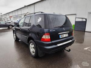 Mercedes-Benz ML 270 2005 Viļņa, ar dzinēja tilpumu 2.70 L un nobraukumu 388 tūkst. km par 2550 €, foto 4 vietnē AUTOMOTO.COM.LV