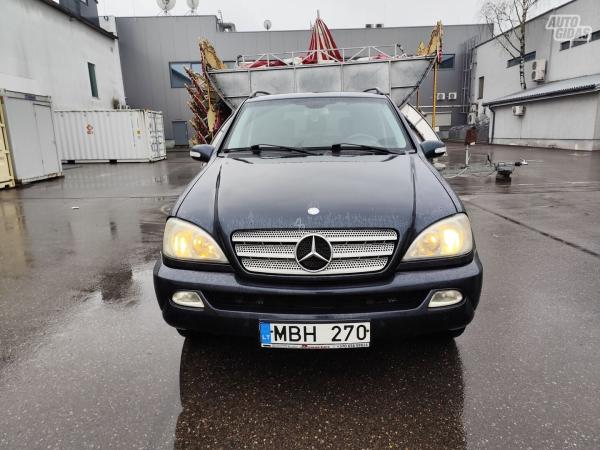 Mercedes-Benz ML 270 2005 in Vilnius, with an engine capacity of 2.70 L and mileage of 388 thousand km for 2550 €, photo 8 on AUTOMOTO.COM.LV