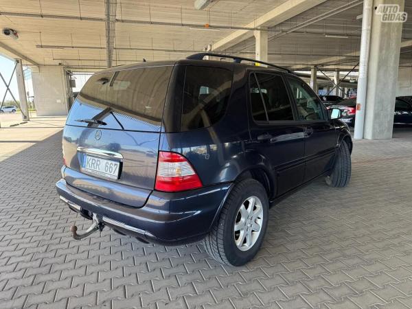 Mercedes-Benz ML 270 2005 in Vilnius, with an engine capacity of 2.70 L and mileage of 271 thousand km for 2700 €, photo 2 on AUTOMOTO.COM.LV