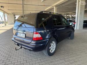 Mercedes-Benz ML 270 2005 in Vilnius, with an engine capacity of 2.70 L and mileage of 271 thousand km for 2700 €, photo 3 on AUTOMOTO.COM.LV