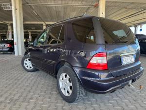 Mercedes-Benz ML 270 2005 in Vilnius, with an engine capacity of 2.70 L and mileage of 271 thousand km for 2700 €, photo 4 on AUTOMOTO.COM.LV