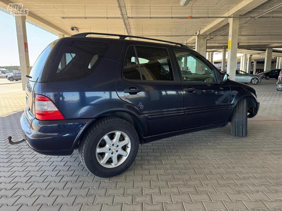 Mercedes-Benz ML 270 2005 in Vilnius, with an engine capacity of 2.70 L and mileage of 271 thousand km for 2700 €, photo 7 on AUTOMOTO.COM.LV