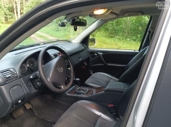 Mercedes-Benz ML 270 2005 in Alytus, with an engine capacity of 2.70 L and mileage of 276 thousand km for 3200 €, photo 5 on AUTOMOTO.COM.LV