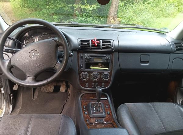 Mercedes-Benz ML 270 2005 in Alytus, with an engine capacity of 2.70 L and mileage of 276 thousand km for 3200 €, photo 7 on AUTOMOTO.COM.LV