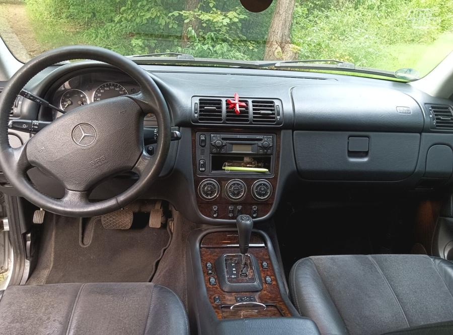 Mercedes-Benz ML 270 2005 in Alytus, with an engine capacity of 2.70 L and mileage of 276 thousand km for 3200 €, photo 8 on AUTOMOTO.COM.LV