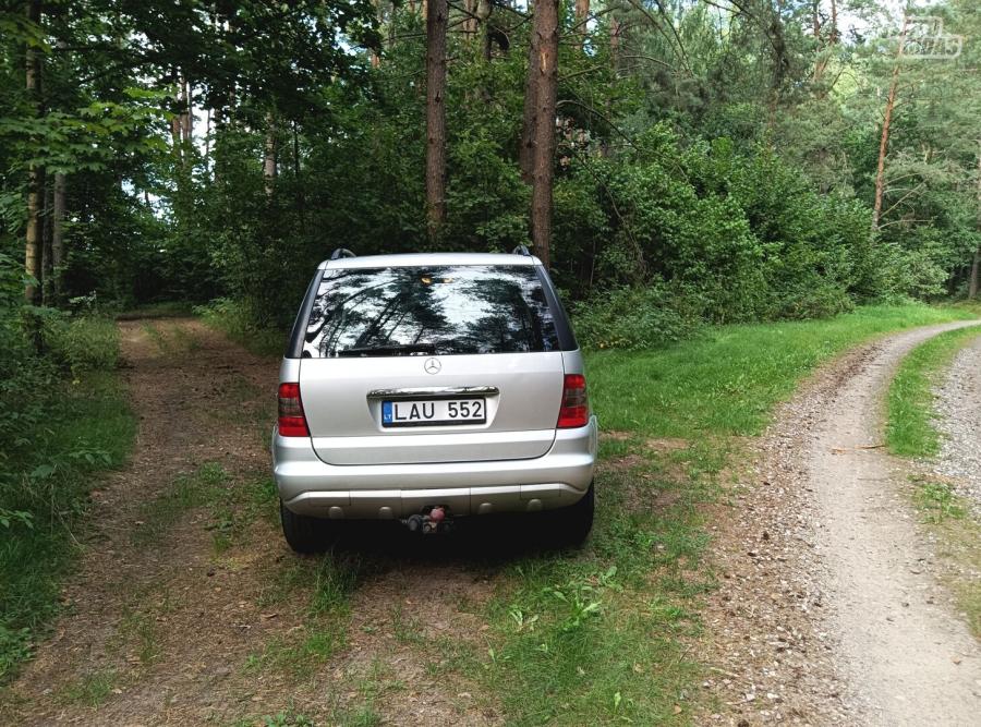 Mercedes-Benz ML 270 2005 in Alytus, with an engine capacity of 2.70 L and mileage of 276 thousand km for 3200 €, photo 9 on AUTOMOTO.COM.LV