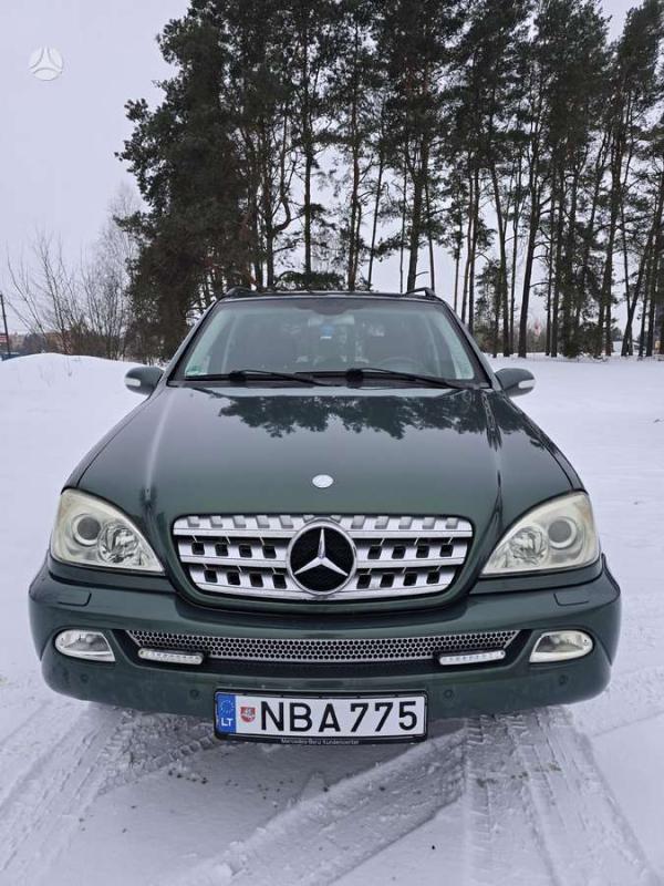 Green Mercedes-Benz ML 270 2003 in Utena, with an engine capacity of 2.70 L and mileage of 308 thousand km for 3999 €, photo 4 on AUTOMOTO.COM.LV