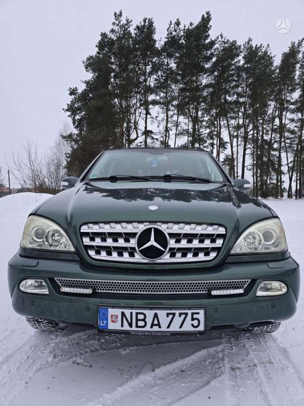 Green Mercedes-Benz ML 270 2003 in Utena, with an engine capacity of 2.70 L and mileage of 308 thousand km for 3999 €, photo 5 on AUTOMOTO.COM.LV