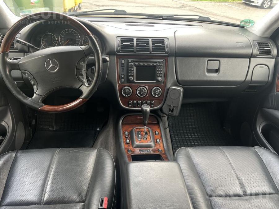 Green Mercedes-Benz ML 270 2003 in Riga, with an engine capacity of 2.70 L and mileage of 316 thousand km for 5250 €, photo 6 on AUTOMOTO.COM.LV