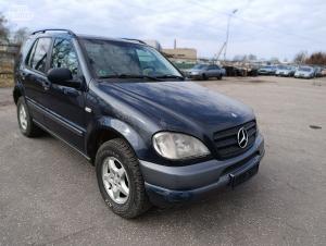 Grey Mercedes-Benz ML 270 2000 in Marijampole, with an engine capacity of 2.70 L and mileage of 295 thousand km for 2499 €, photo 2 on AUTOMOTO.COM.LV