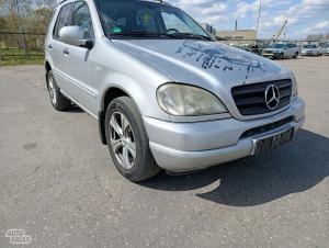 Grey Mercedes-Benz ML 270 2000 in Marijampole, with an engine capacity of 2.70 L and mileage of 226 thousand km for 2550 €, photo 11 on AUTOMOTO.COM.LV