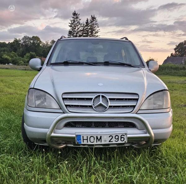 Pelēks Mercedes-Benz ML 270 2001 Biržai, ar dzinēja tilpumu 2.69 L un nobraukumu 329 tūkst. km par 1900 €, foto 5 vietnē AUTOMOTO.COM.LV