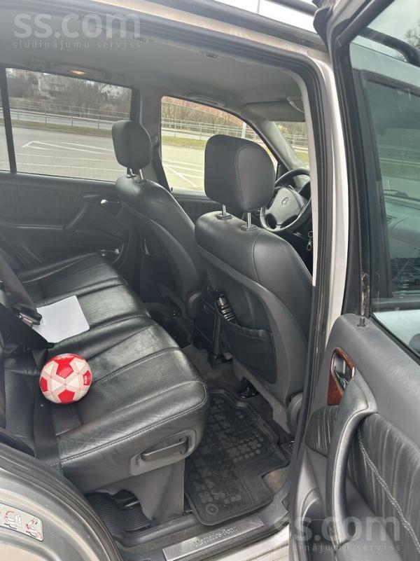 Grey Mercedes-Benz ML 270 2001 in Rezekne, with an engine capacity of 2.70 L and mileage of 237 thousand km for 3600 €, photo 8 on AUTOMOTO.COM.LV