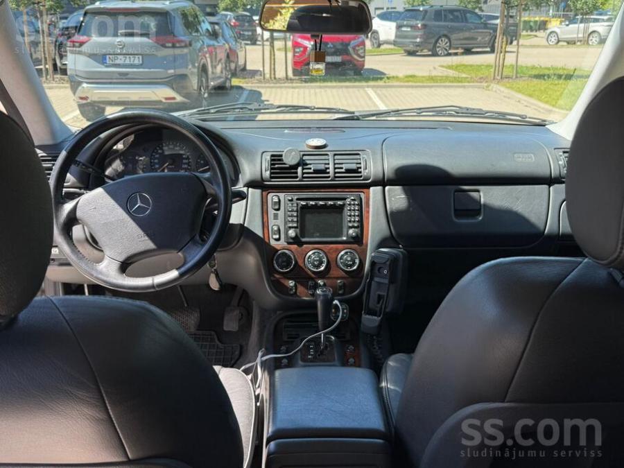 Pelēks Mercedes-Benz ML 270 2002 Rīga, ar dzinēja tilpumu 2.70 L un nobraukumu 249 tūkst. km par 3700 €, foto 8 vietnē AUTOMOTO.COM.LV