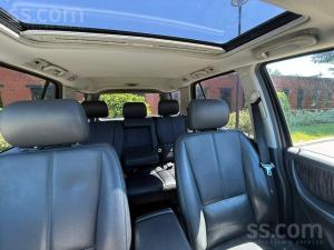 Pelēks Mercedes-Benz ML 270 2002 Rīga, ar dzinēja tilpumu 2.70 L un nobraukumu 249 tūkst. km par 3700 €, foto 9 vietnē AUTOMOTO.COM.LV