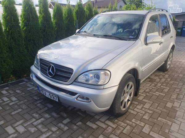 Grey Mercedes-Benz ML 270 2002 in Silute, with an engine capacity of 2.70 L and mileage of 424 thousand km for 2100 €, photo 2 on AUTOMOTO.COM.LV