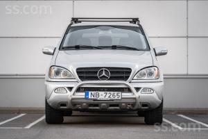Grey Mercedes-Benz ML 270 2002 in Riga, with an engine capacity of 2.70 L and mileage of 285 thousand km for 2500 €, photo 3 on AUTOMOTO.COM.LV