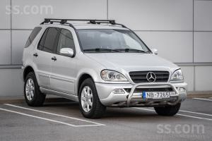 Grey Mercedes-Benz ML 270 2002 in Riga, with an engine capacity of 2.70 L and mileage of 285 thousand km for 2500 €, photo 4 on AUTOMOTO.COM.LV