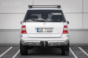 Grey Mercedes-Benz ML 270 2002 in Riga, with an engine capacity of 2.70 L and mileage of 285 thousand km for 2500 €, photo 6 on AUTOMOTO.COM.LV