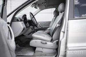 Grey Mercedes-Benz ML 270 2002 in Riga, with an engine capacity of 2.70 L and mileage of 285 thousand km for 2500 €, photo 12 on AUTOMOTO.COM.LV