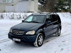 Pelēks Mercedes-Benz ML 270 2003 Viļņa, ar dzinēja tilpumu 2.70 L un nobraukumu 300 tūkst. km par 3500 €, foto  vietnē AUTOMOTO.COM.LV