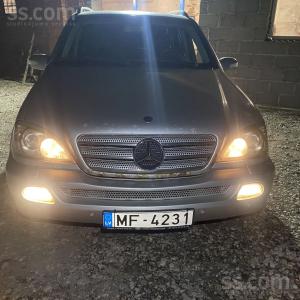 Серый Мерседес МЛ 270 2003 в Даугавпилс, объемом двигателя 2.70 л и пробегом 291 тыс. км за 1400 €, фото 4 на AUTOMOTO.COM.LV