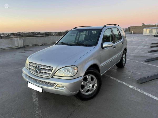 Grey Mercedes-Benz ML 270 2004 in Vilnius, with an engine capacity of 2.70 L and mileage of 280 thousand km for 2850 €, photo 1 on AUTOMOTO.COM.LV