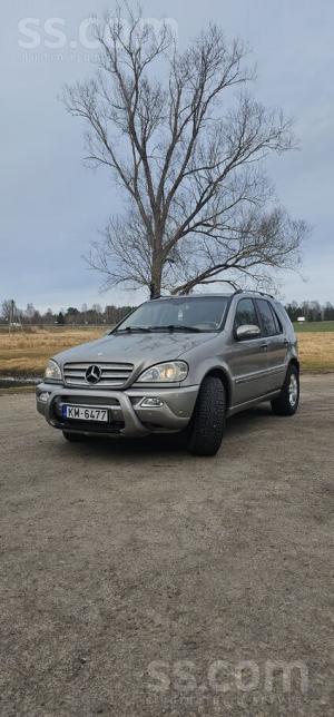Pelēks Mercedes-Benz ML 270 2004 Rīga, ar dzinēja tilpumu 2.70 L un nobraukumu 309 tūkst. km par 35000 €, foto  vietnē AUTOMOTO.COM.LV