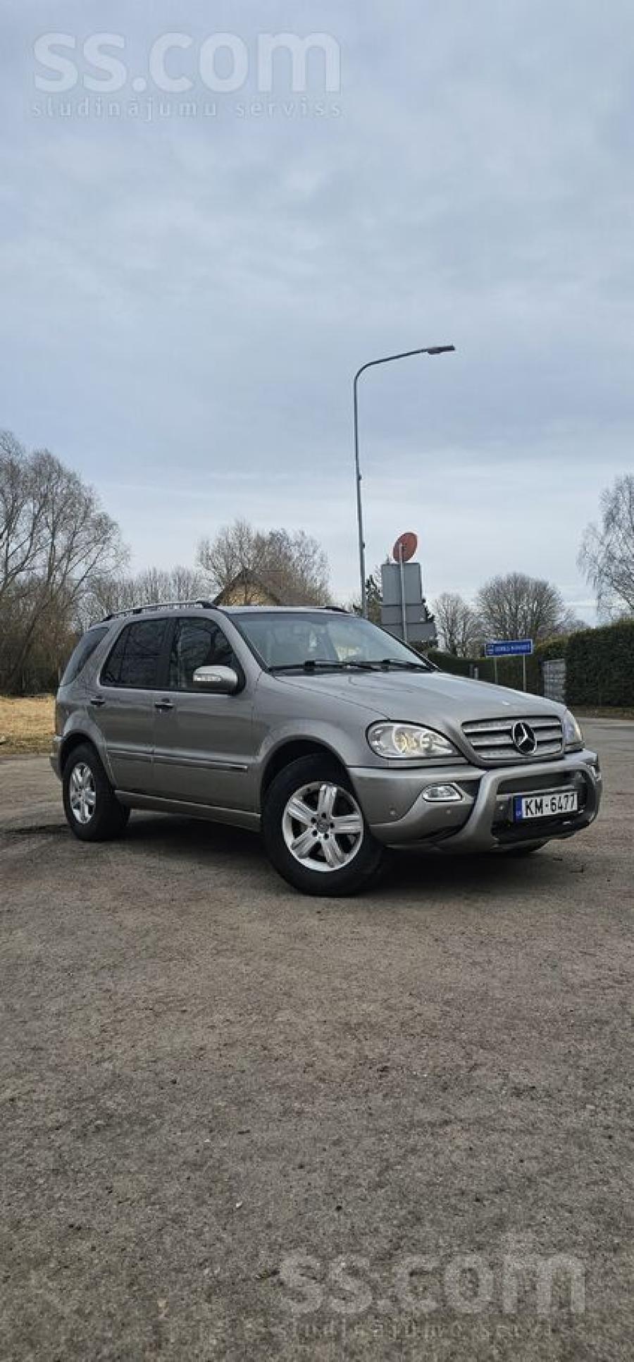 Pelēks Mercedes-Benz ML 270 2004 Rīga, ar dzinēja tilpumu 2.70 L un nobraukumu 309 tūkst. km par 35000 €, foto 3 vietnē AUTOMOTO.COM.LV