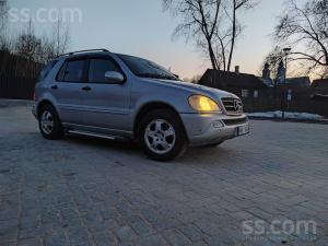 Серый Мерседес МЛ 270 2004 в Лудза, объемом двигателя 2.70 л и пробегом 336 тыс. км за 3700 €, фото 3 на AUTOMOTO.COM.LV