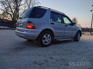 Серый Мерседес МЛ 270 2004 в Лудза, объемом двигателя 2.70 л и пробегом 336 тыс. км за 3700 €, фото 4 на AUTOMOTO.COM.LV