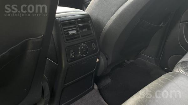 Pelēks Mercedes-Benz ML 270 2004 Jēkabpils, ar dzinēja tilpumu 2.70 L un nobraukumu 311 tūkst. km par 3700 €, foto 5 vietnē AUTOMOTO.COM.LV