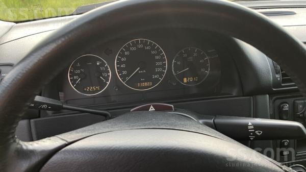 Pelēks Mercedes-Benz ML 270 2004 Jēkabpils, ar dzinēja tilpumu 2.70 L un nobraukumu 311 tūkst. km par 3700 €, foto 6 vietnē AUTOMOTO.COM.LV