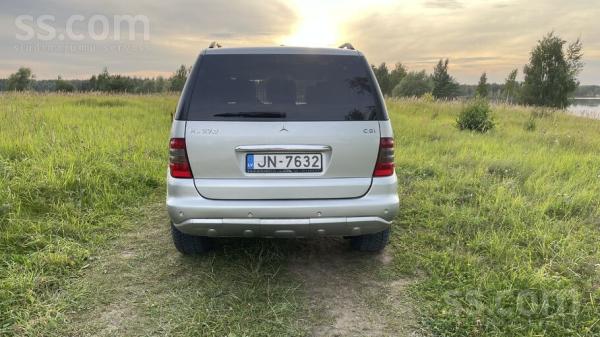 Pelēks Mercedes-Benz ML 270 2004 Jēkabpils, ar dzinēja tilpumu 2.70 L un nobraukumu 311 tūkst. km par 3700 €, foto 2 vietnē AUTOMOTO.COM.LV