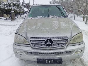 Pelēks Mercedes-Benz ML 270 2005 Marijampole, ar dzinēja tilpumu 0.00 L un nobraukumu 120 tūkst. km par 2850 €, foto 4 vietnē AUTOMOTO.COM.LV